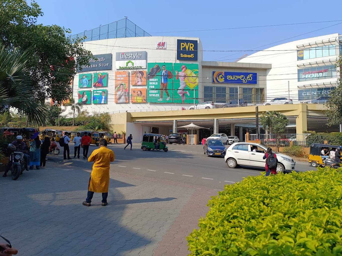 Fly Solo in Hyderabad: 12 Unforgettable Places to Explore